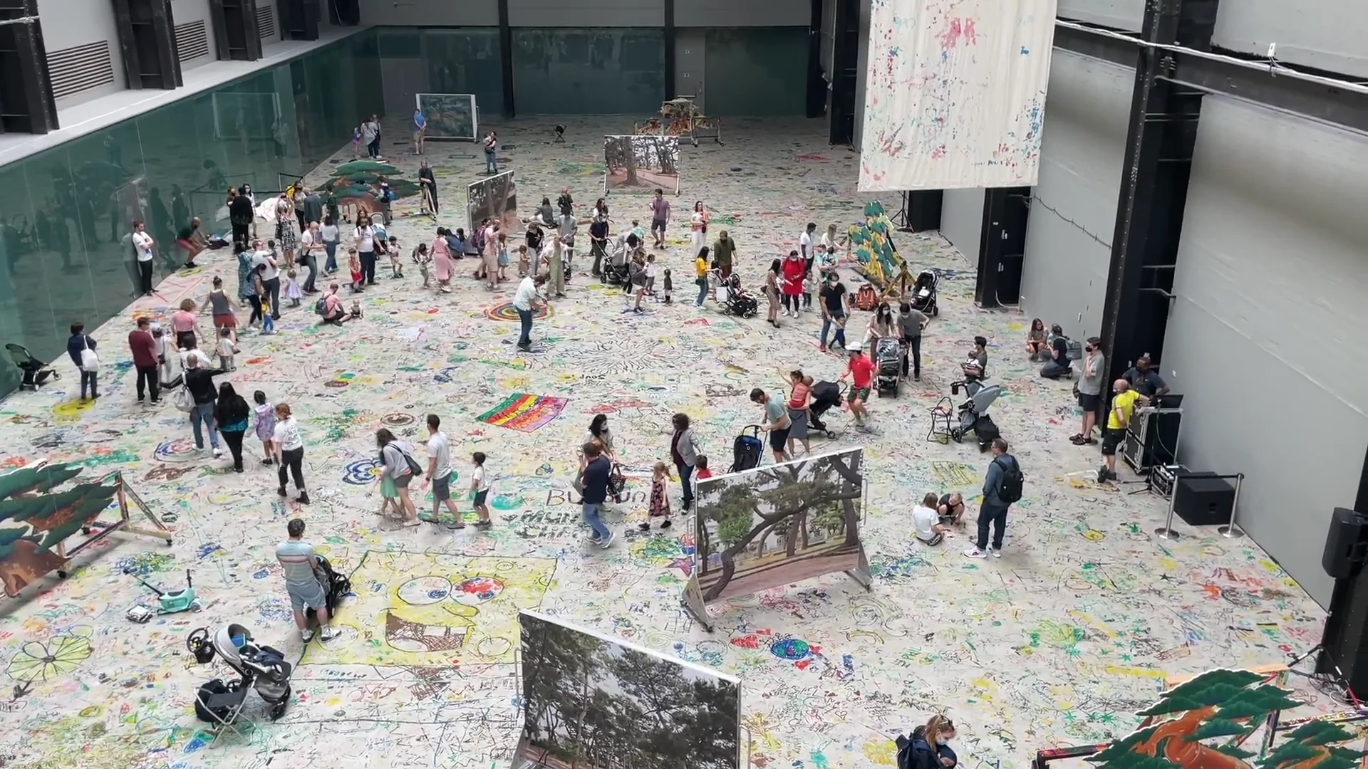 Mega Please Draw Freely (2021), Tate Modern, London