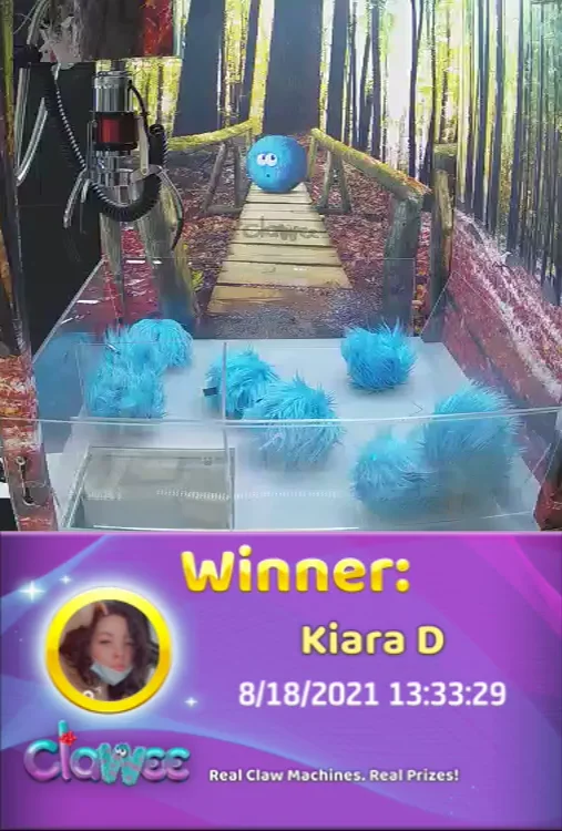 I played Clawee and won a real prize! Check it out! --->