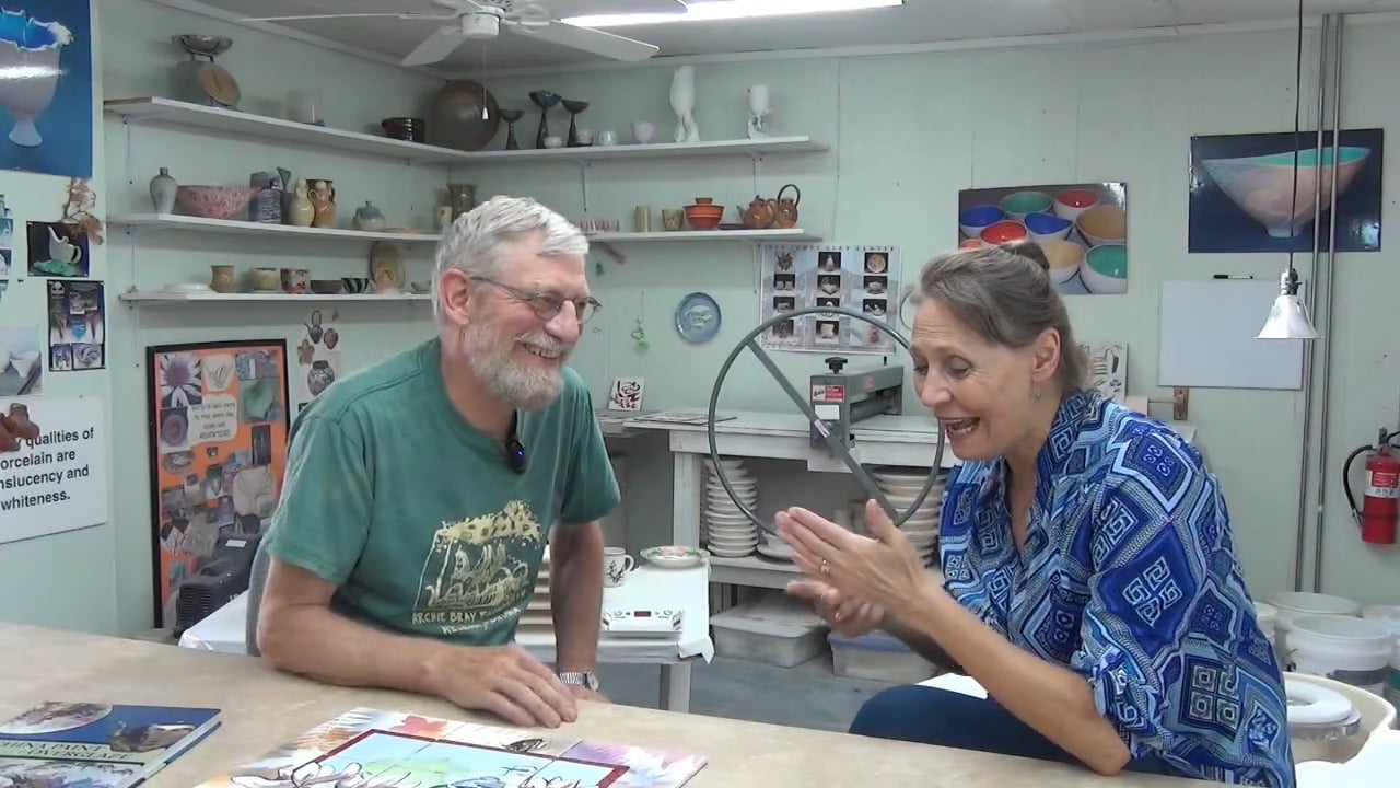 Painting vs pottery - Paul Lewing and Antoinette Badenhorst on Vimeo