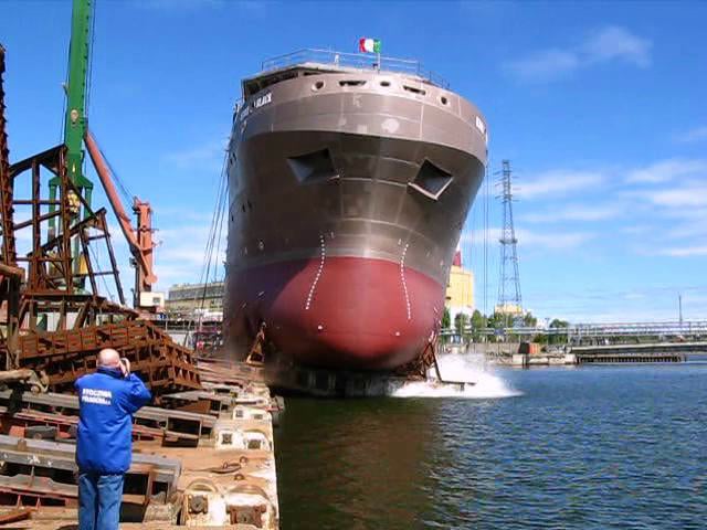 S/V Ievoli Black - Launch @ Gdansk (Poland) on Vimeo