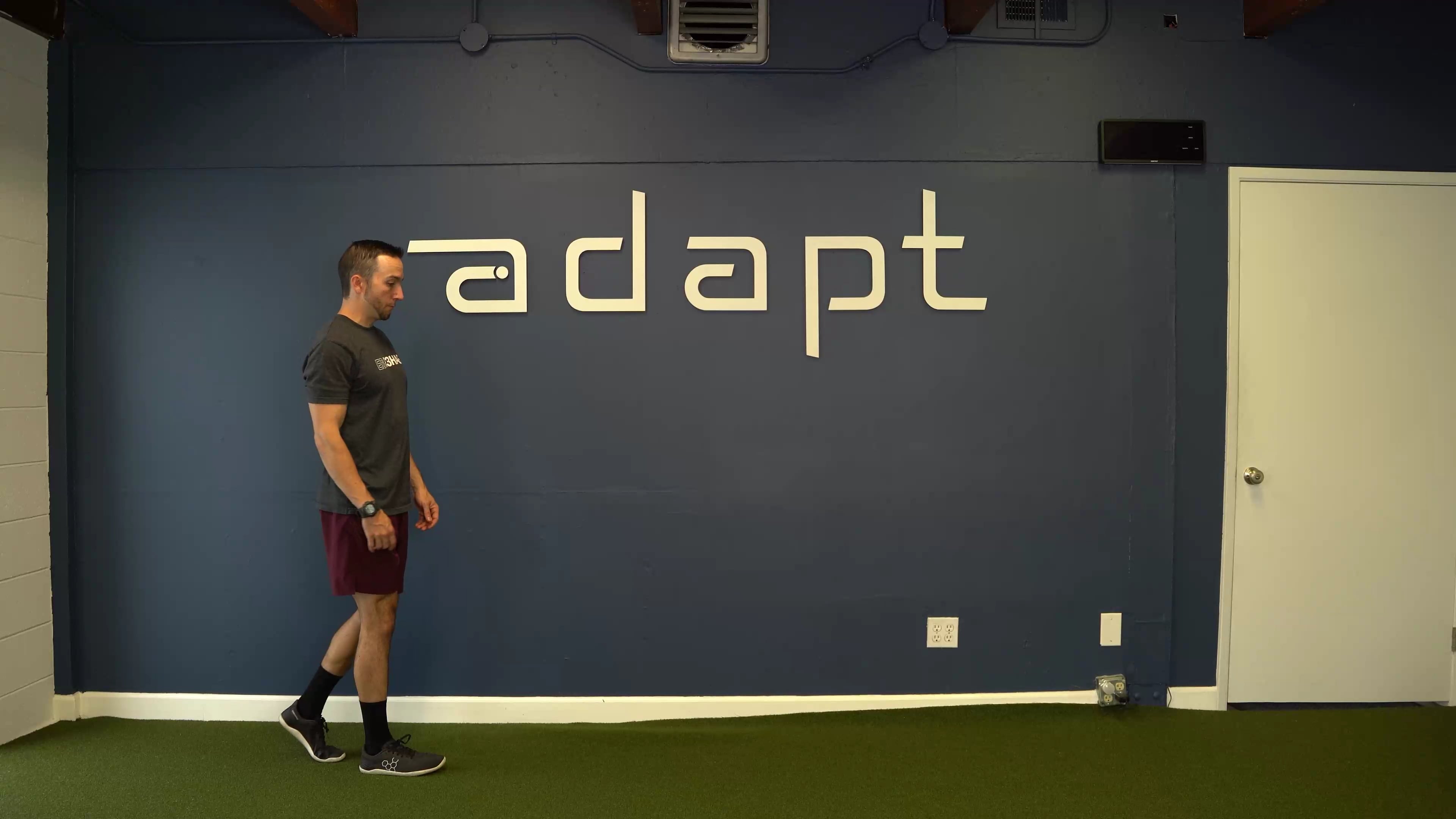 Single Leg Forward Jump (Demo)