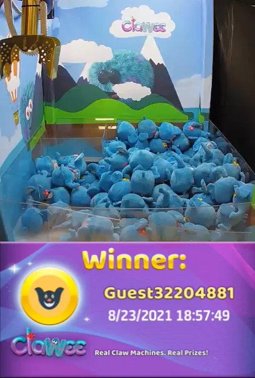 I played Clawee and won a real prize! Check it out! --->