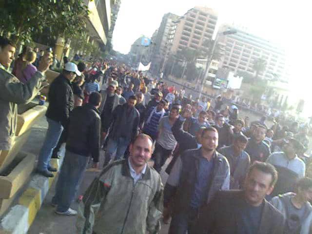 Hundreds of Thousands in Demonstration in Galae Square, Cairo on Vimeo