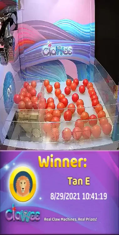 I played Clawee and won a real prize! Check it out! --->