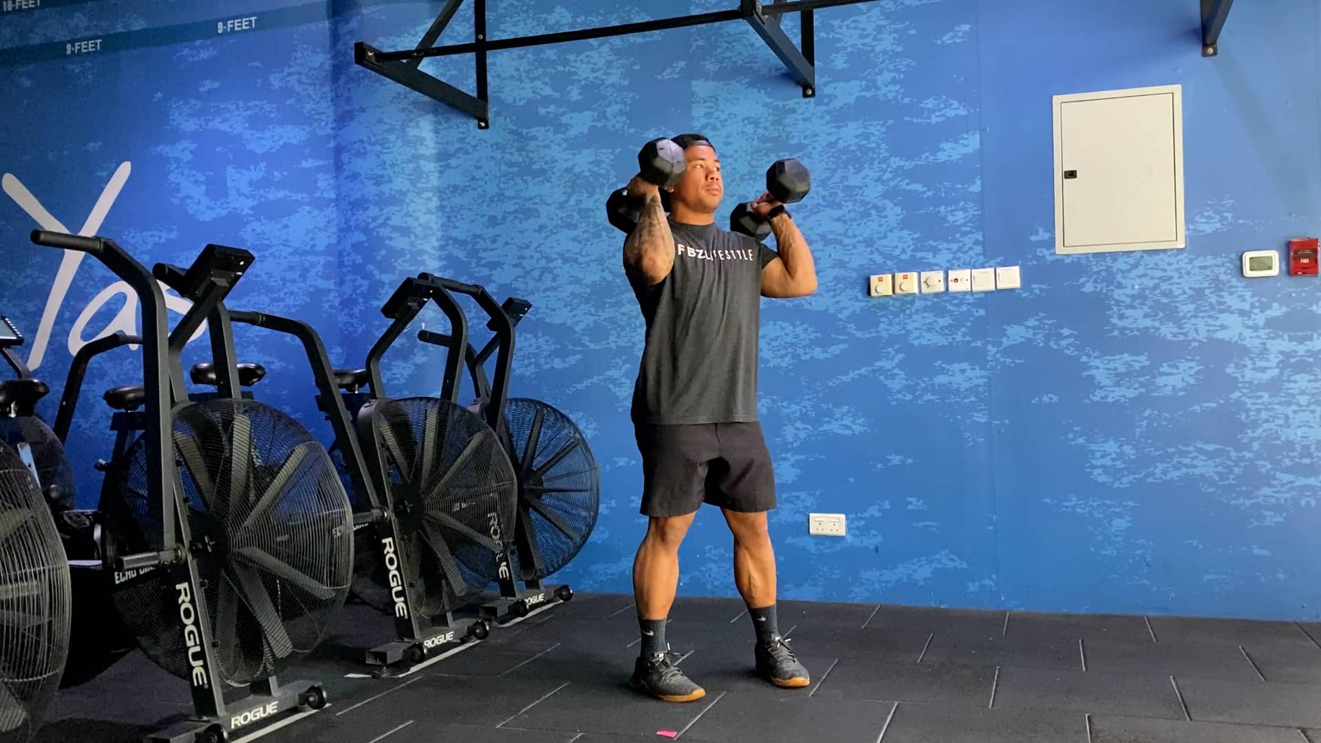 DB Front Rack Lunges on Vimeo