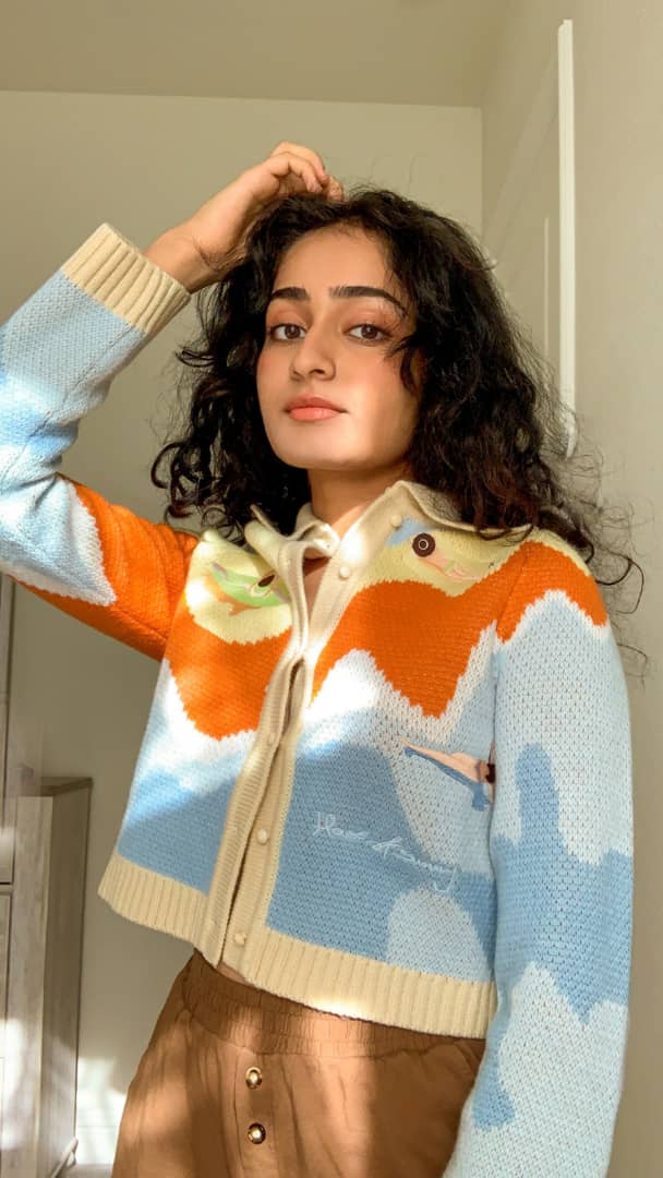 Souvenir Cardigan Niha Elety on Vimeo