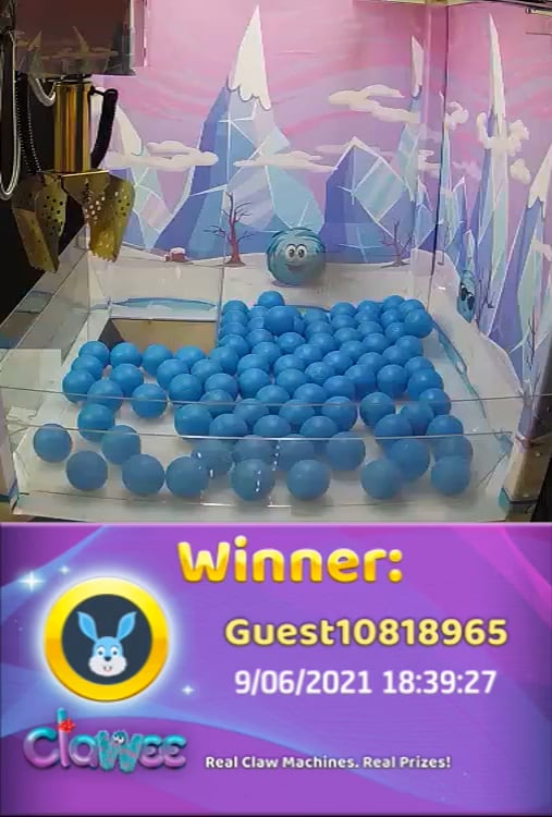I played Clawee and won a real prize! Check it out! --->