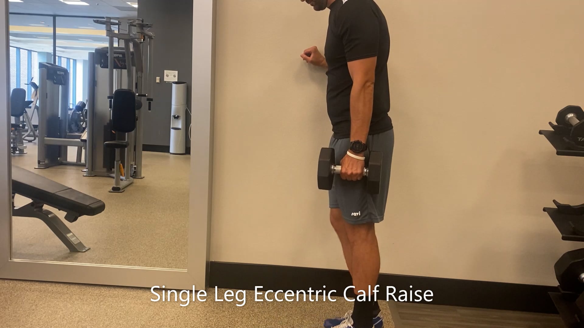 Single Leg Eccentric Calf Raise.mp4 on Vimeo