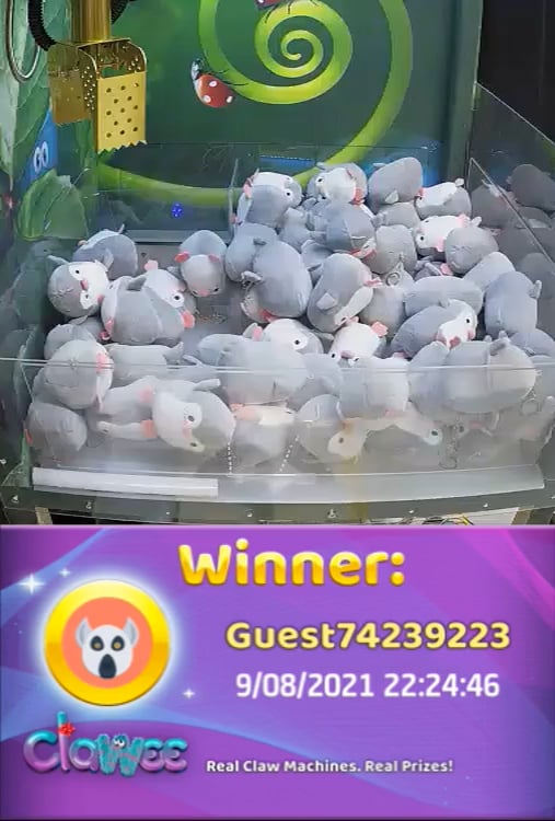 I played Clawee and won a real prize! Check it out! --->