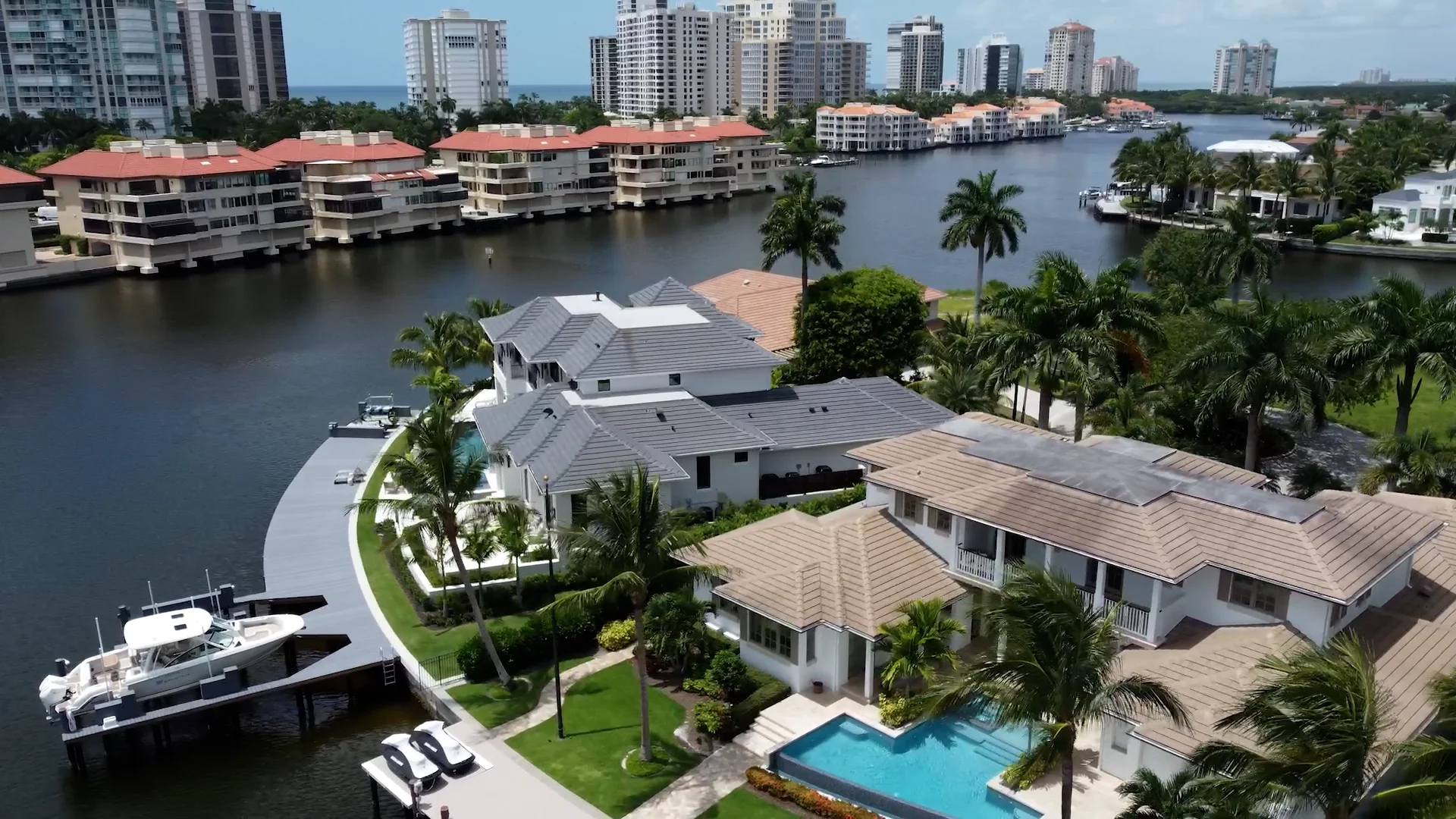 21837, Kelly Hammons Realty, Hero, Doc-Style, Brand Video