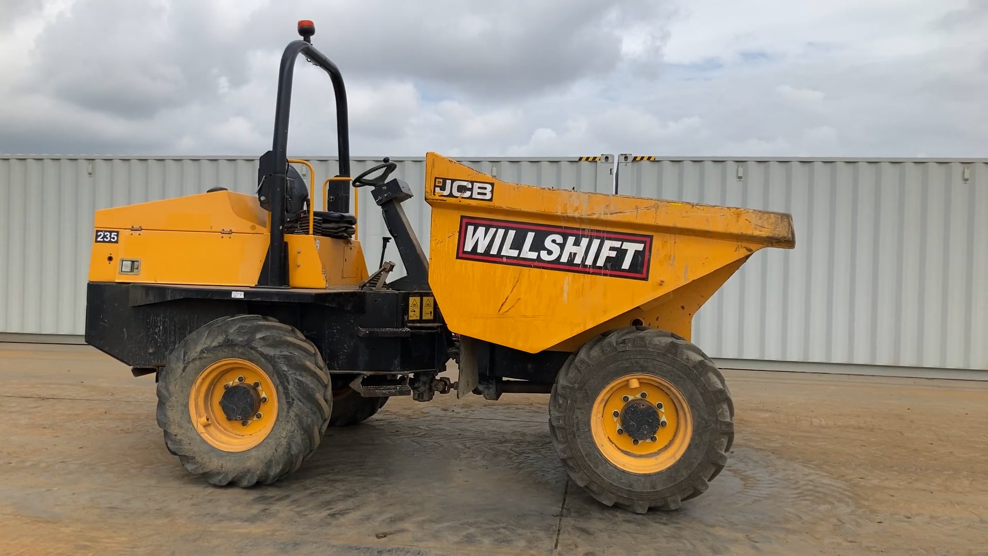 JCB 6TFT 6 Ton Dumper - Leeds September 21 on Vimeo