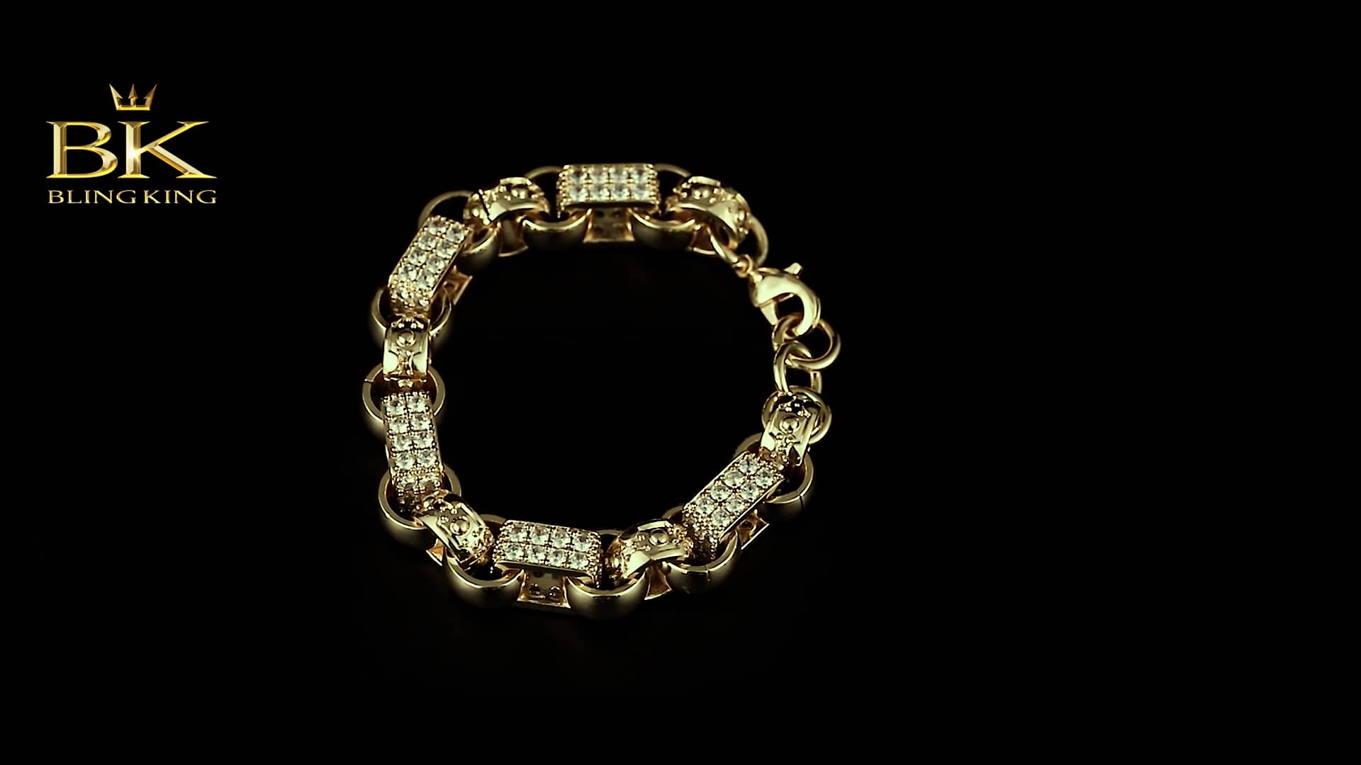 Gold XXL Gypsy Link Belcher Bracelet on Vimeo