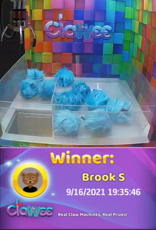 I played Clawee and won a real prize! Check it out! ---> on Vimeo