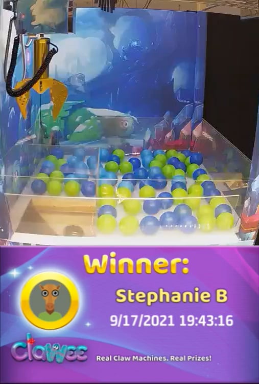 I played Clawee and won a real prize! Check it out! --->