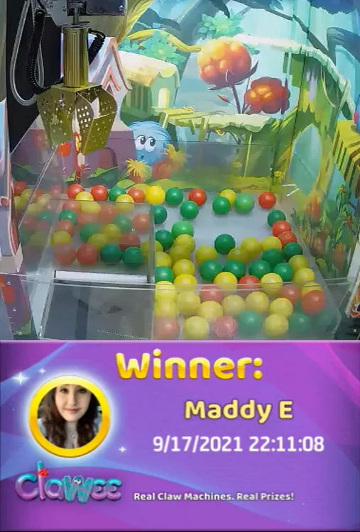 I played Clawee and won a real prize! Check it out! --->