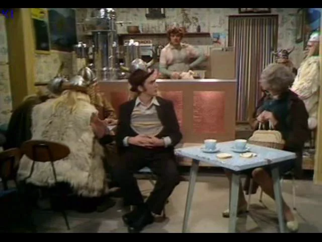 Monty Python - Sketch Spam (Doblaje) on Vimeo