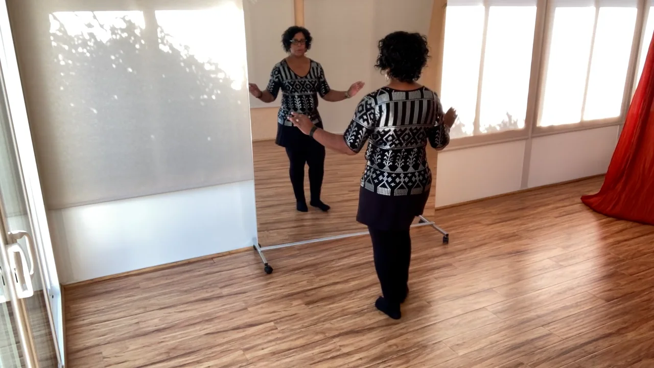 Sexy Walk shimmy on Vimeo