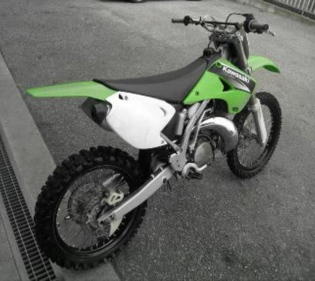 2004 Kawasaki KX250 2 Stroke Motocross Machine on Vimeo