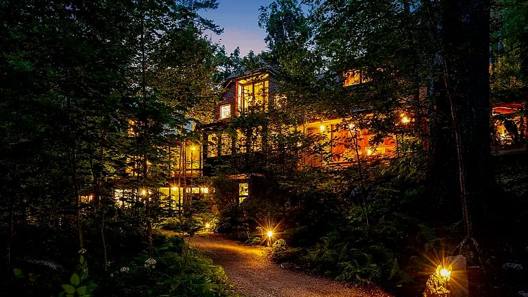 Floating Boulder Teaser (15 sec. textless) on Vimeo