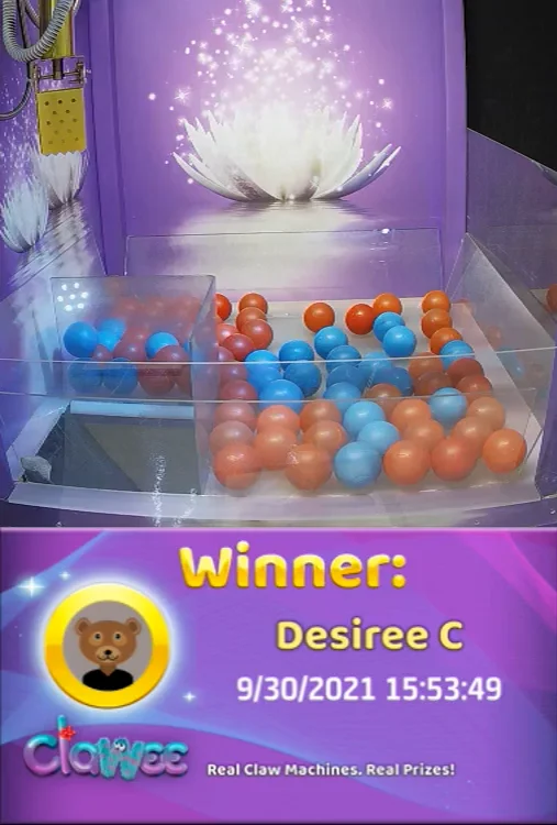 I played Clawee and won a real prize! Check it out! --->