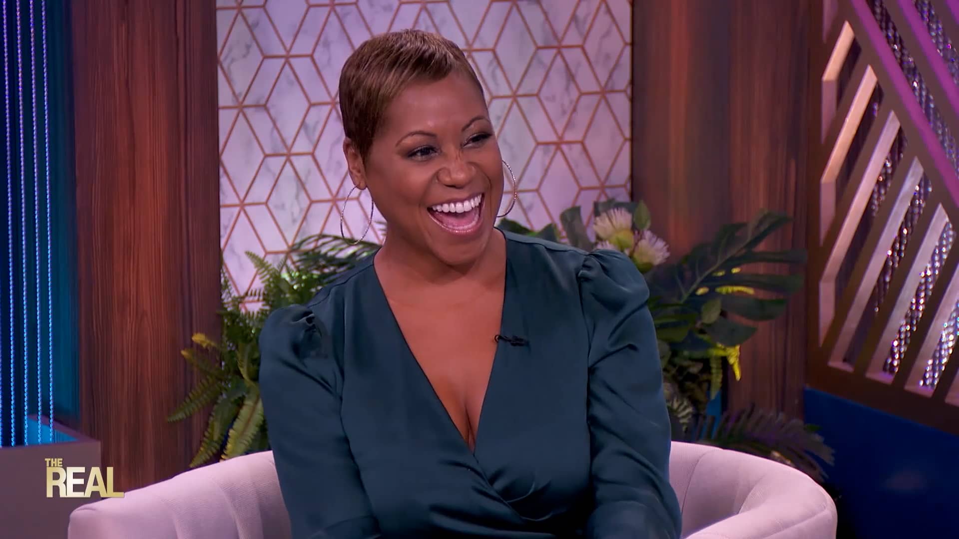 Dating Expert and Author Monique Kelley Takes Viewer Questions on The ...