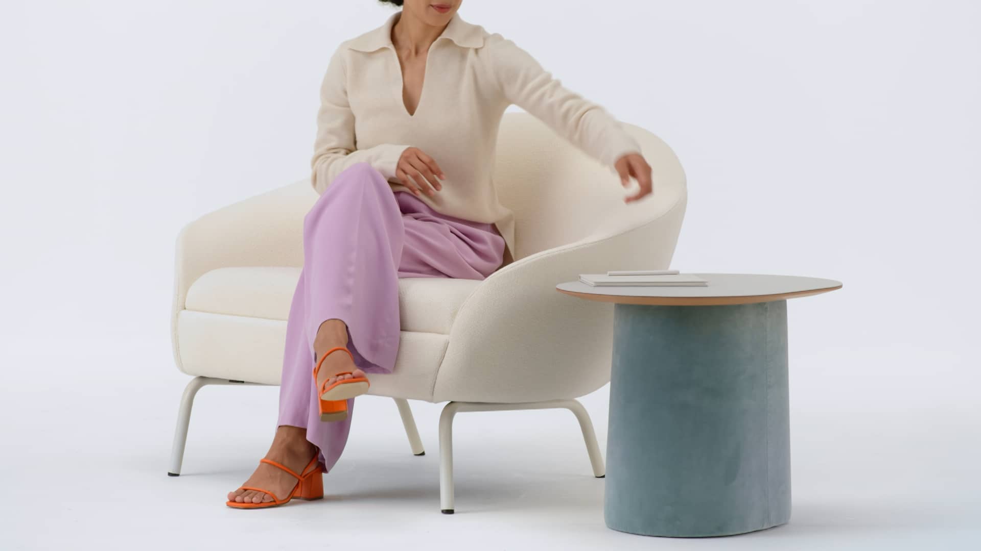 naughtone Ever Chair & Tun 620 Side Table on Vimeo