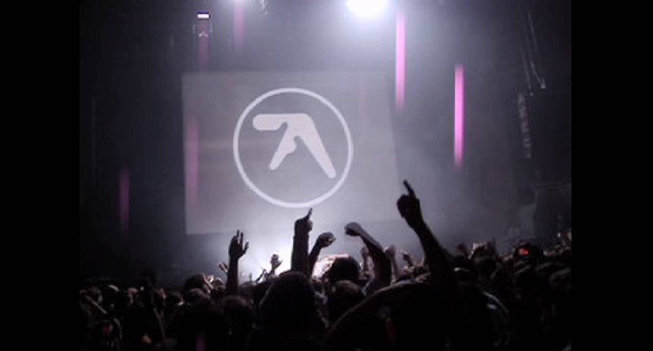 APHEX TWIN 2009 tour megamix on Vimeo