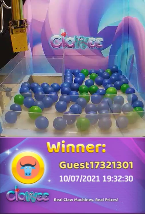 I played Clawee and won a real prize! Check it out! --->