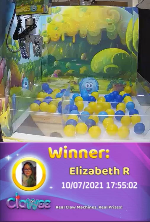 I played Clawee and won a real prize! Check it out! ---> on Vimeo