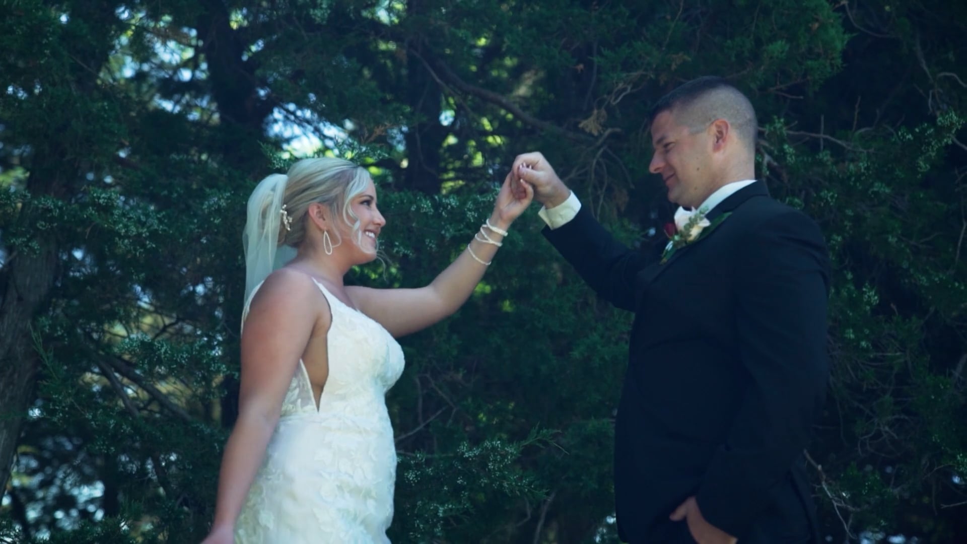 Kaylee and Bryce Wedding Highlight.mp4 on Vimeo