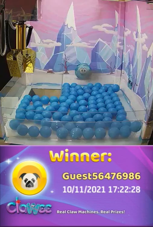 I played Clawee and won a real prize! Check it out! ---> on Vimeo