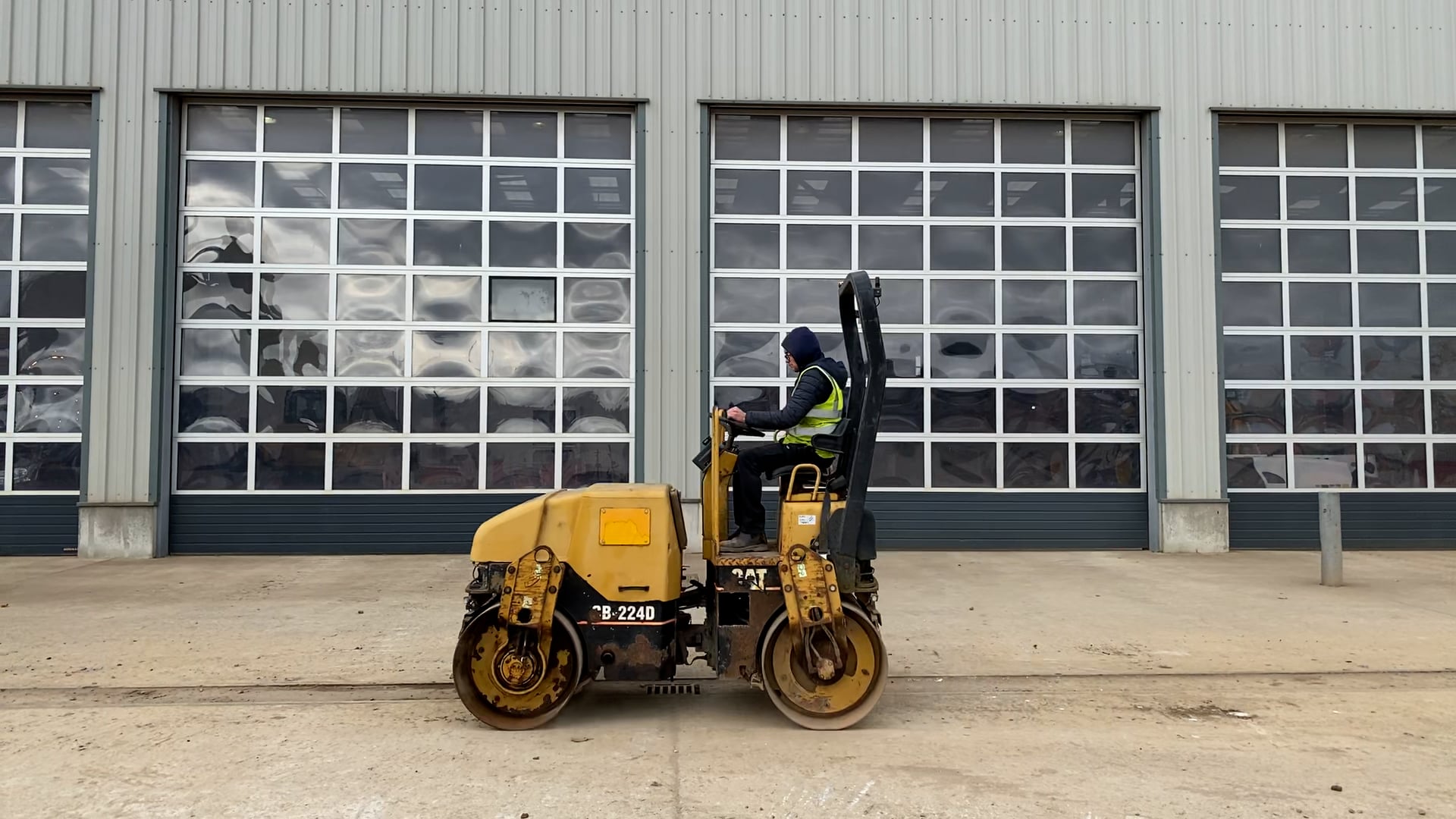 CAT CB-224D Double Drum Vibrating Roller - Dromore October 2021 on Vimeo