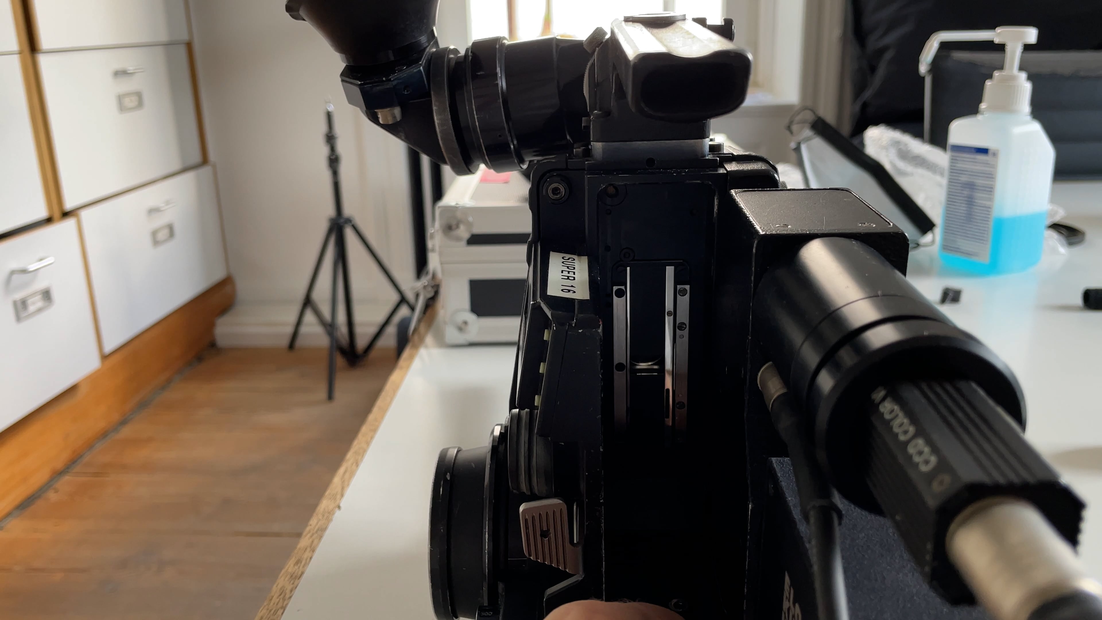 Aaton XTR Super 16 Camera Run Variable FPS on Vimeo