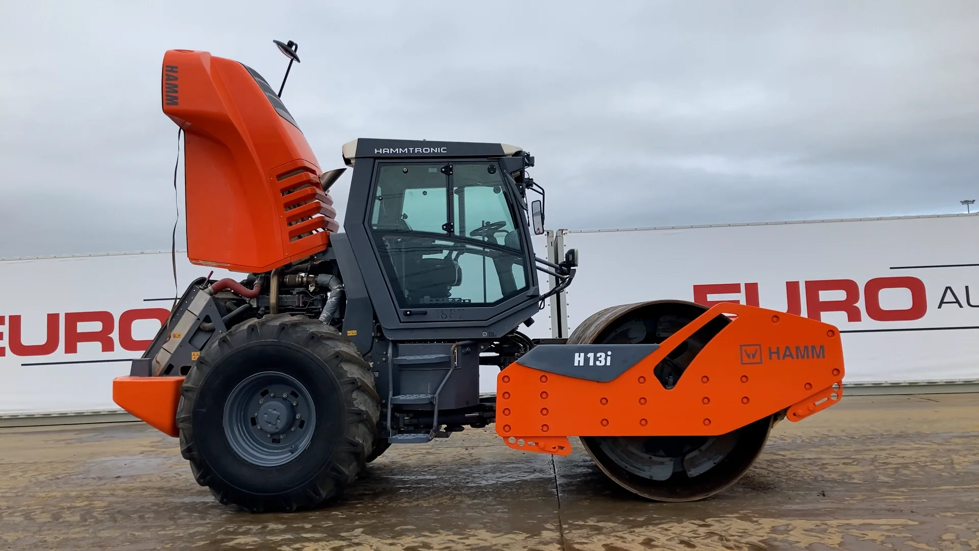 2015 Hamm H13i Single Drum Vibrating Roller - Leeds October 2021 on Vimeo