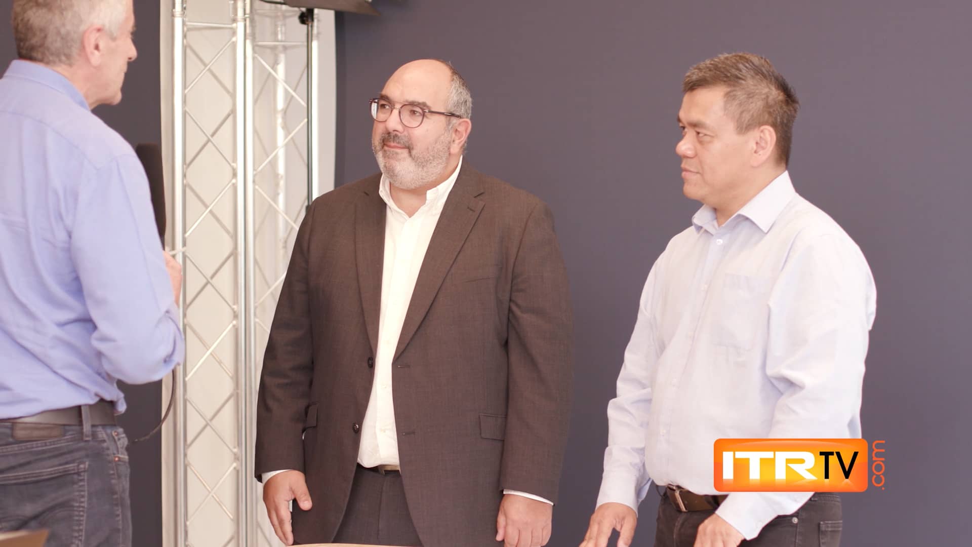 Interview croisée de Dan Ly et Benoit Amsellem on Vimeo