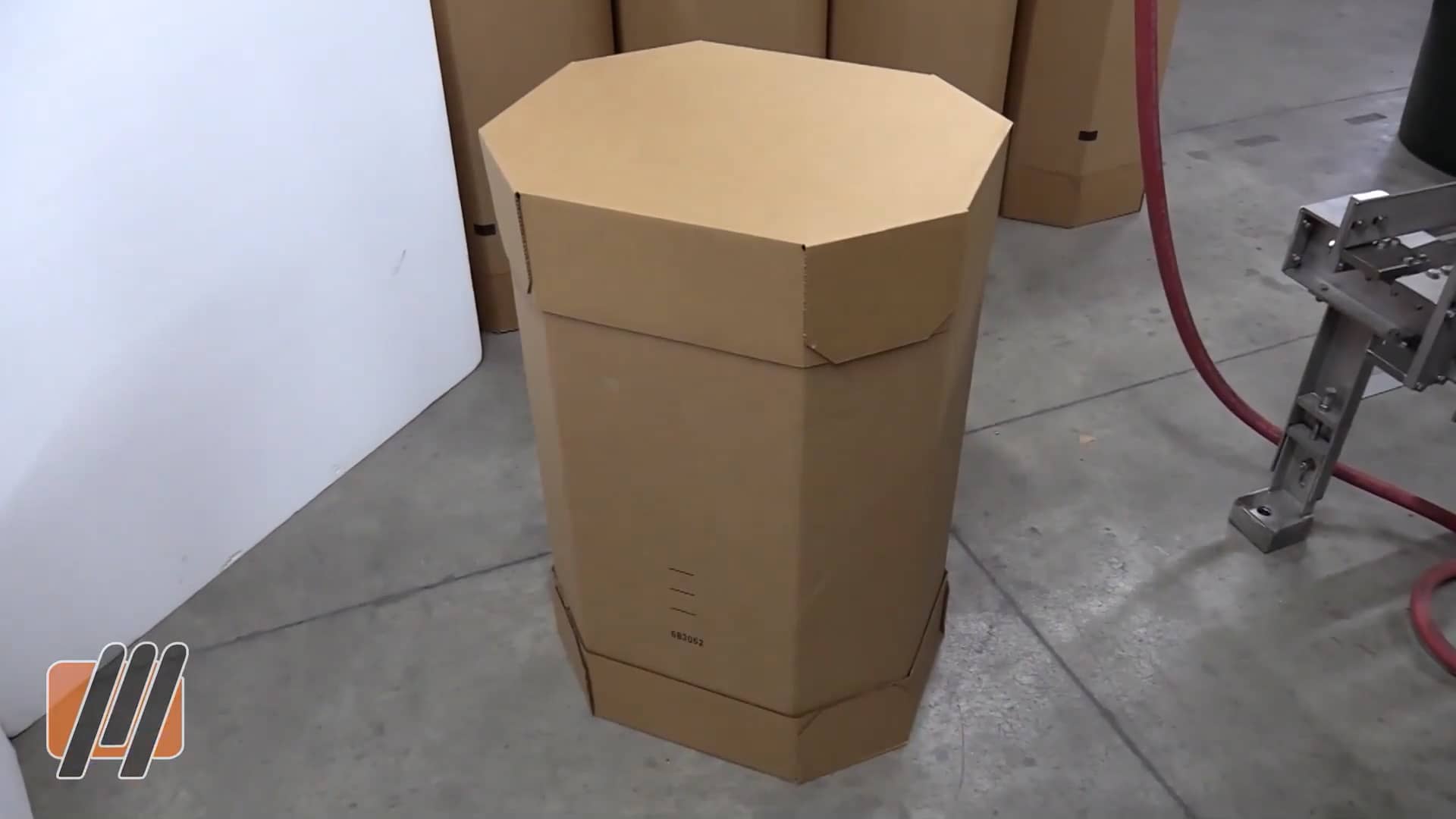 Tote/Big Box/Octabin (8-Side) Erector on Vimeo