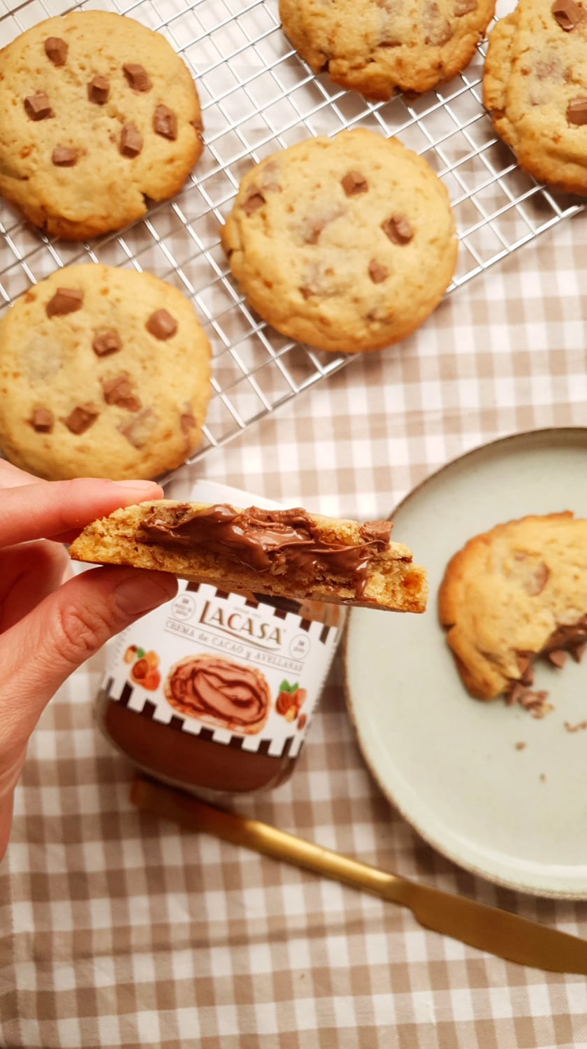 Cookies con chocolate rellenas de crema de chocolate - CrisandCookies