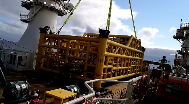 WATCH: Neptune installs manifold for UK North Sea project - Offshore Energy