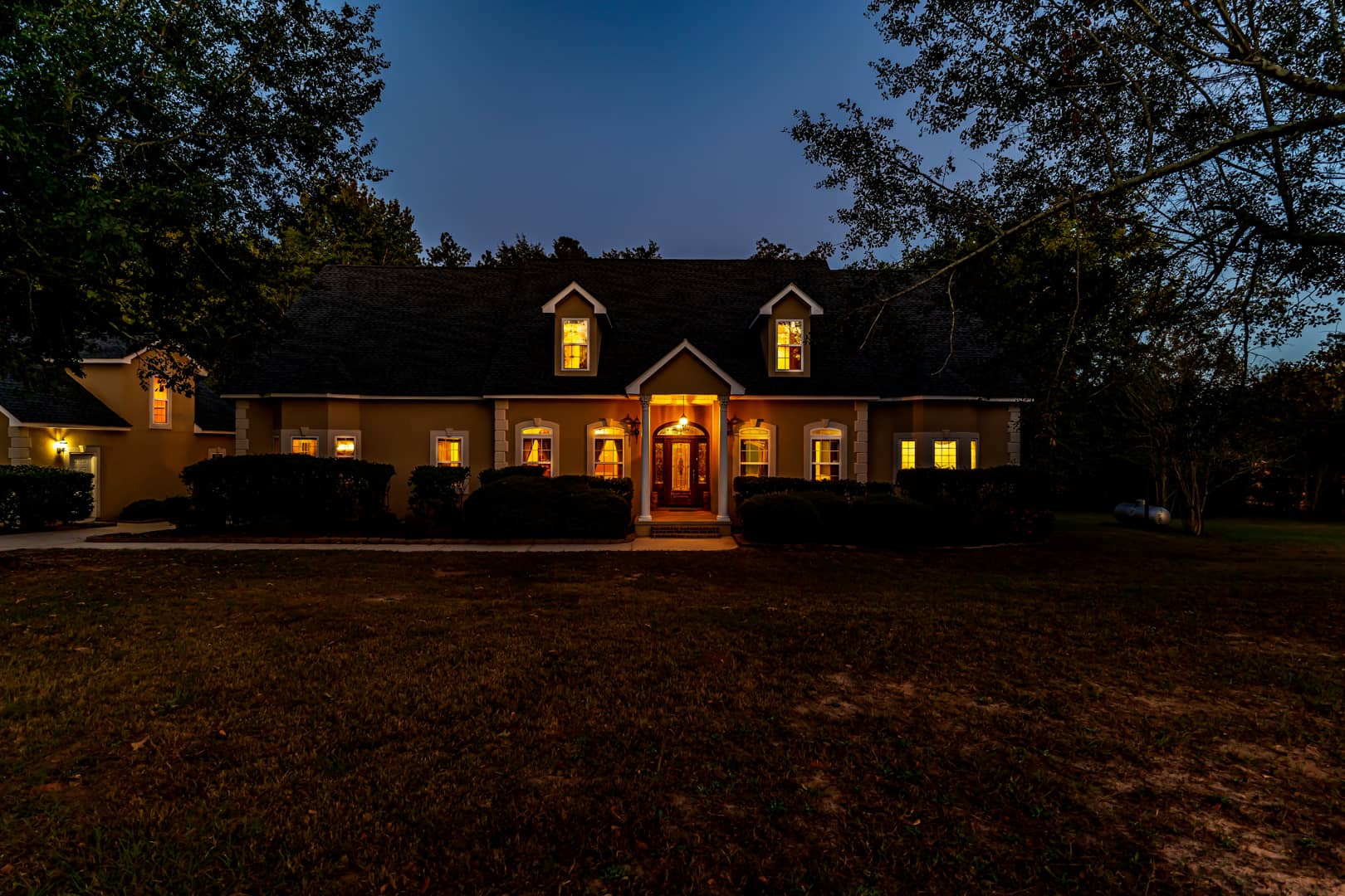 Greg Oldham Presents: 4008 Bridle Path Dr on Vimeo