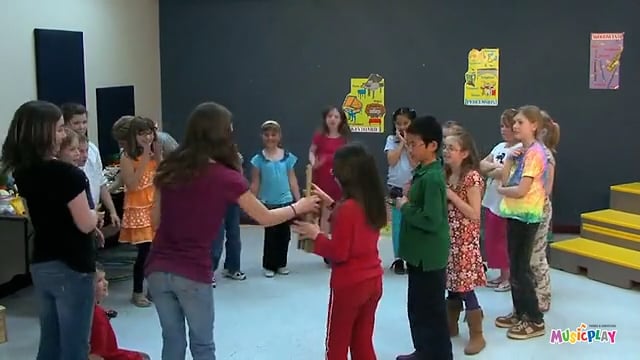 Pass the Witch's Broomstick | MusicplayOnline
