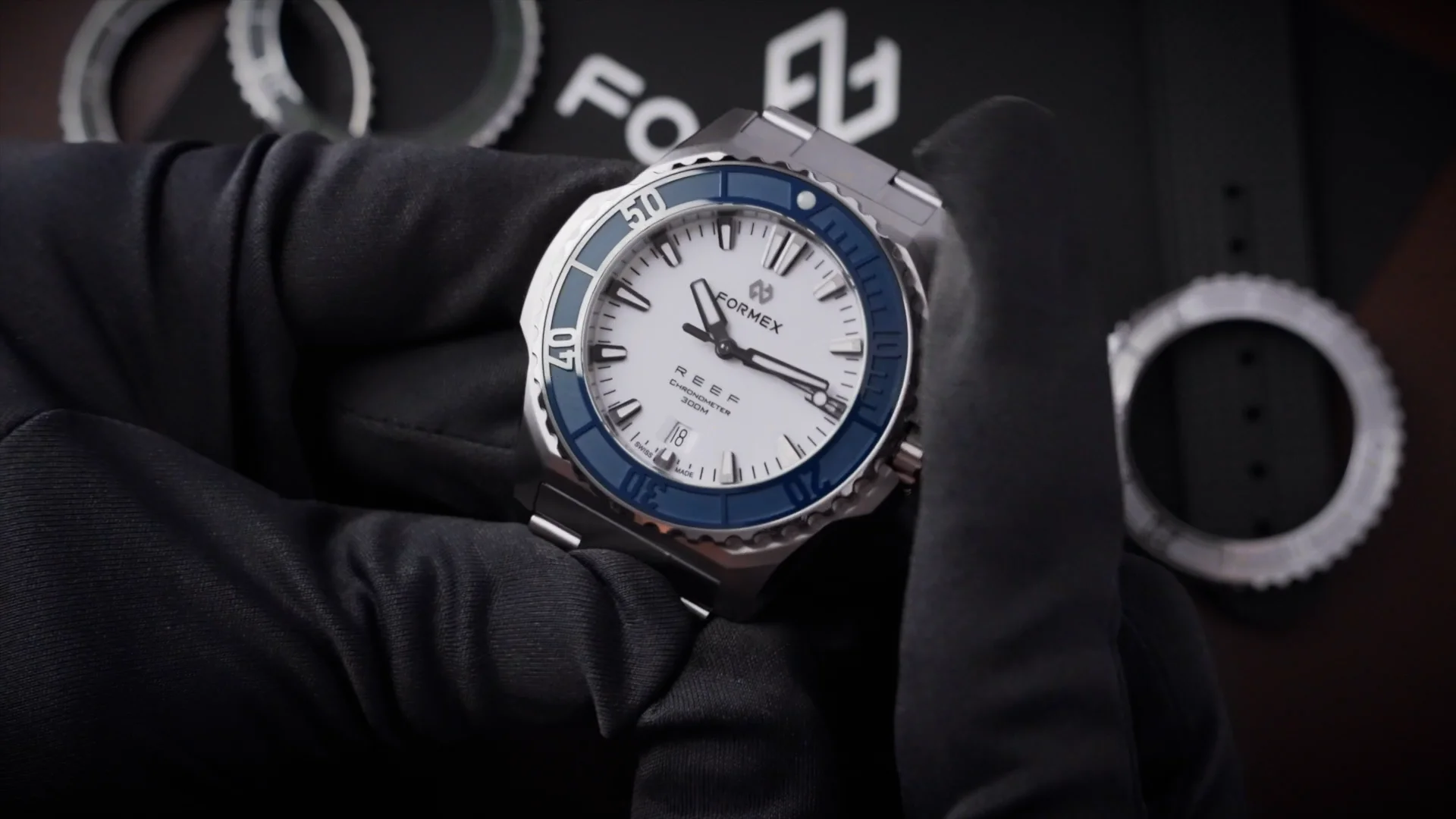 Formex REEF Automatic Chronometer COSC 300M Silver Formex REEF Automatic Chronometer COSC 300M Silver