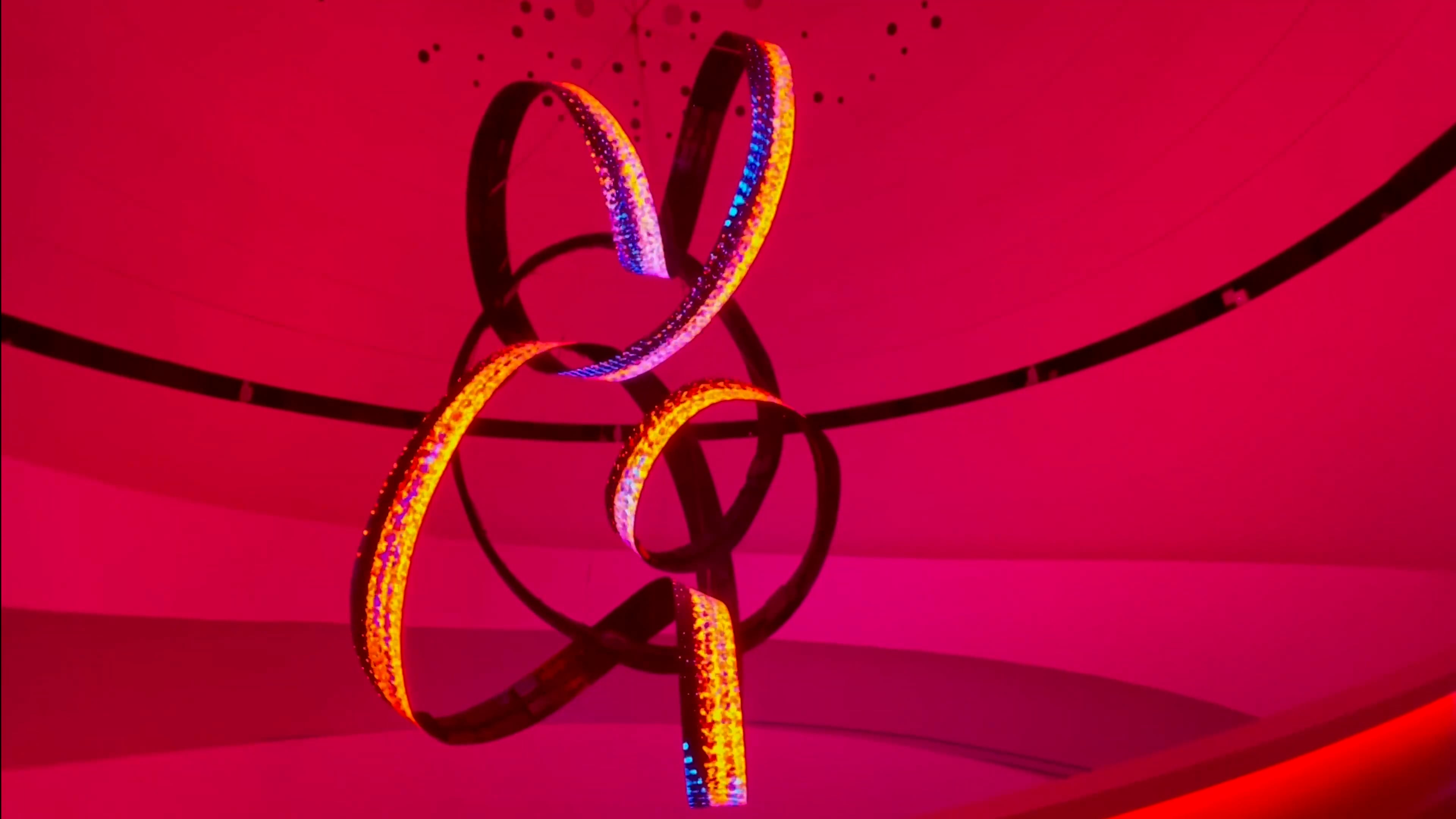 daniel canogar - Daniel Canogar on creating "Dynamo", 2021 on Vimeo