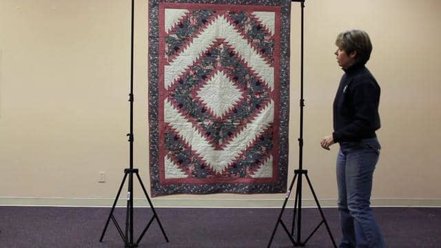 Craftgard - How to set up a Quilt Display Stand on Vimeo
