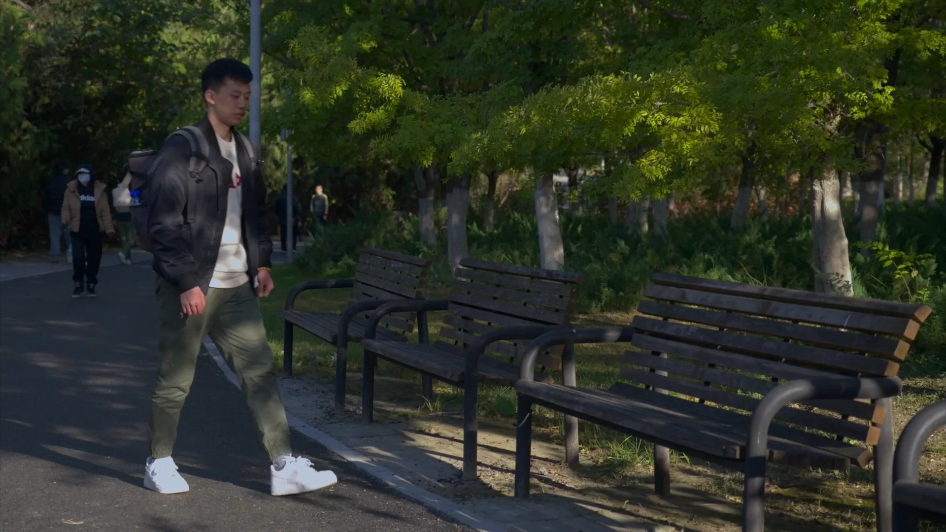 Moving Images task2-I'll find you-Gary Zhao.mp4 on Vimeo