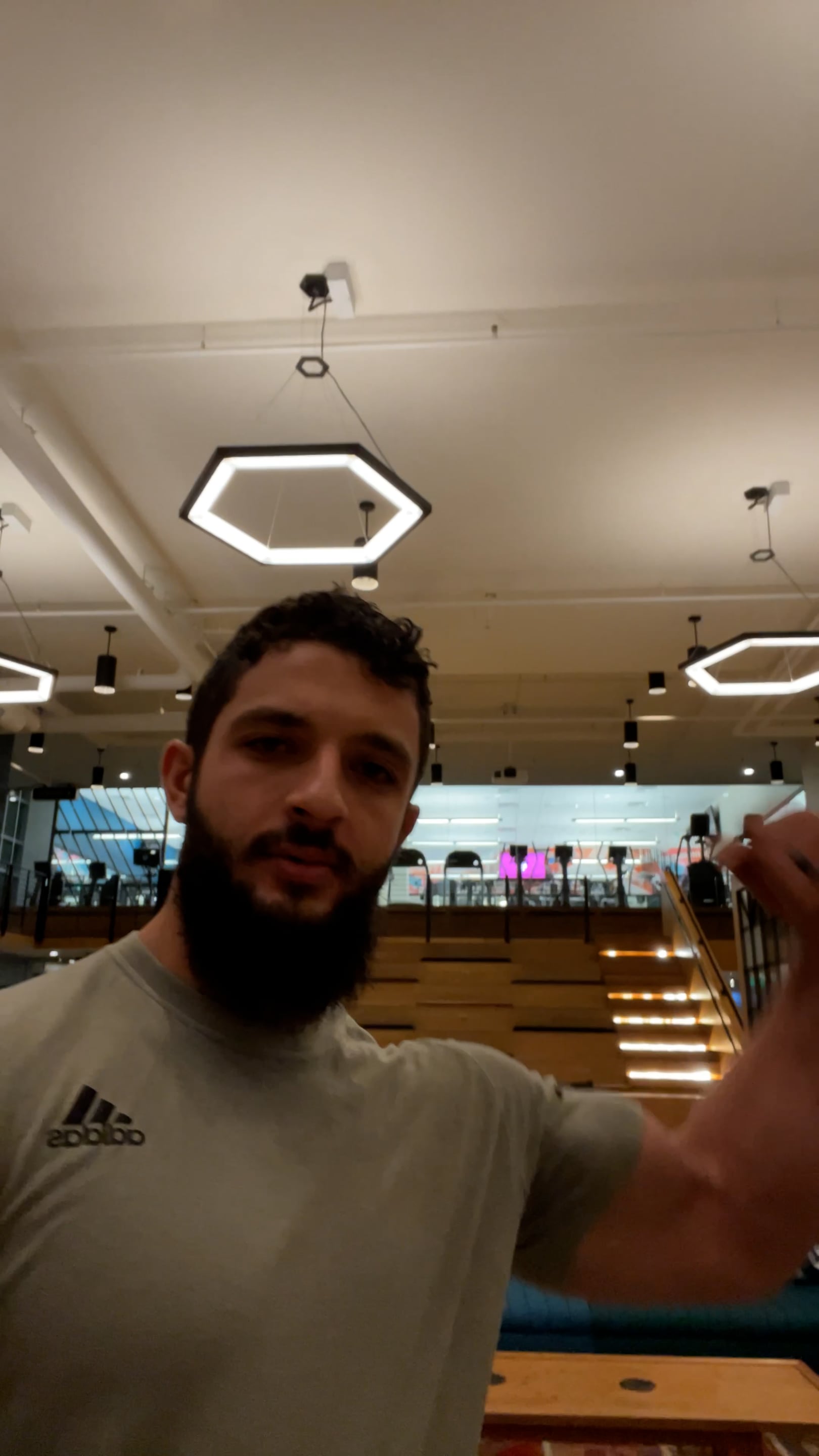 Big biceps Snapchat ad on Vimeo