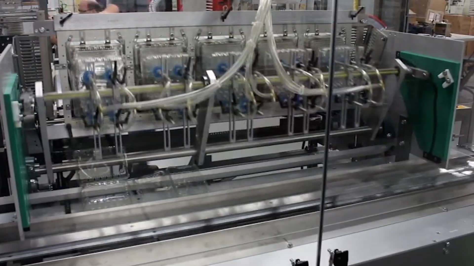 7920 DLR Denester-Labeler-Restacker with Multi-Lane Powered Infeed ...