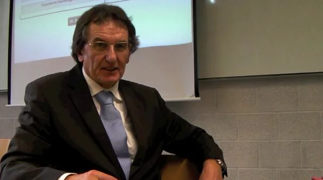 Interview Professor Dr. Weinmann on Vimeo