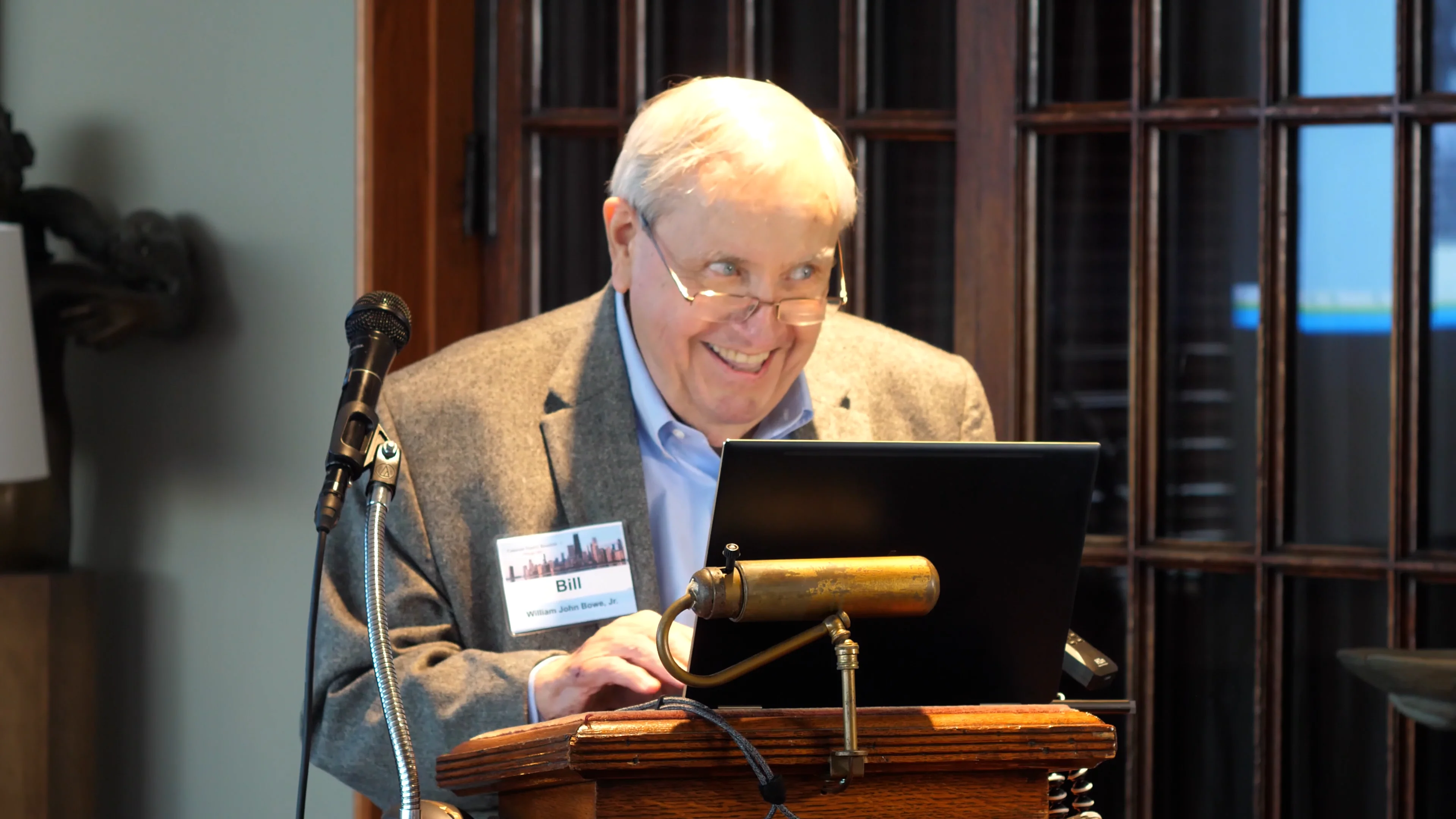 Bill Bowe on His World War II Service and Introduction of Old Chicago ...