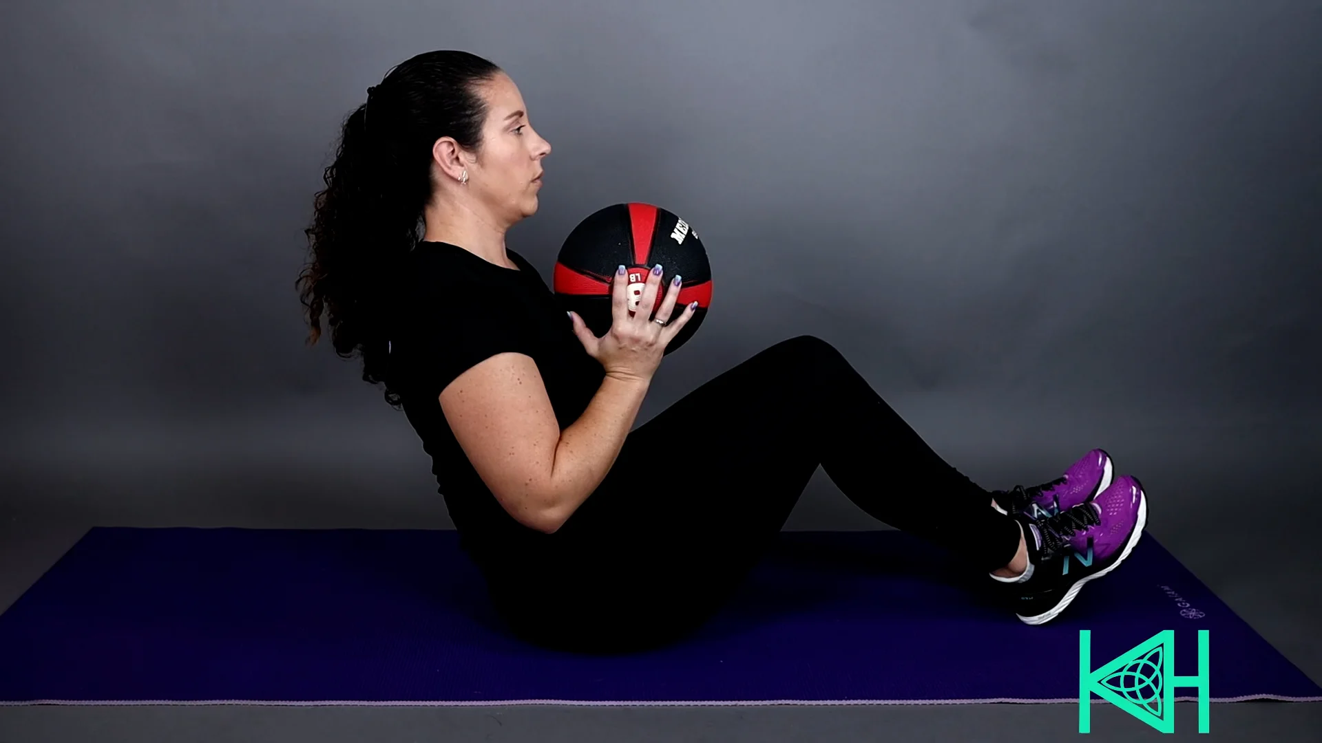 Modified V-up Front raise-with medicine ball on Vimeo