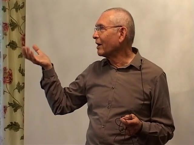 Yuri Manin / Ronnie Brown 14a on Vimeo